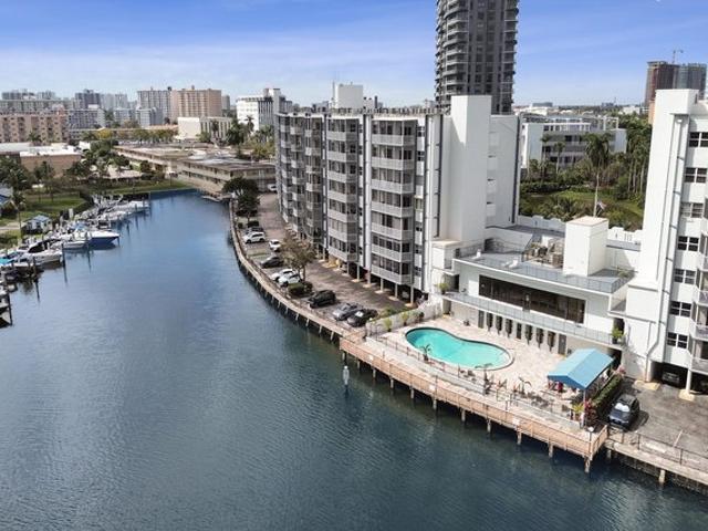 200 Diplomat Pkwy Apt 326, Hallandale Beach, FL 33009