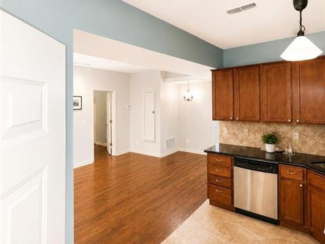 200 E 43rd Street # 103
