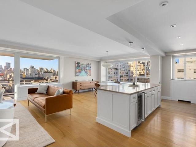 200 E 66th St Apt A1906, New York, NY 10065