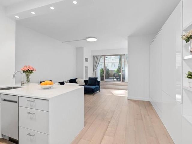 200 E 69th St Apt 4F, New York, NY 10021