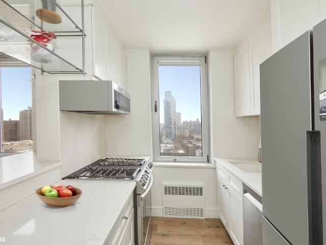 200 E 89TH Street 14F