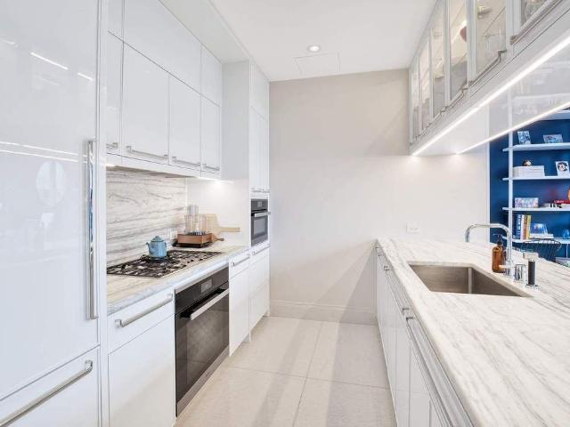 200 E 95th Street 27C