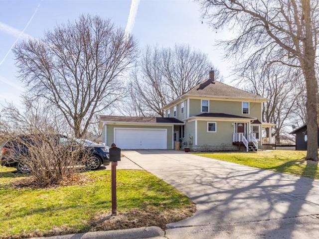 200 E 9th St, Pella, IA 50219