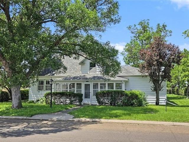 200 E 10th St, Julesburg, CO 80737