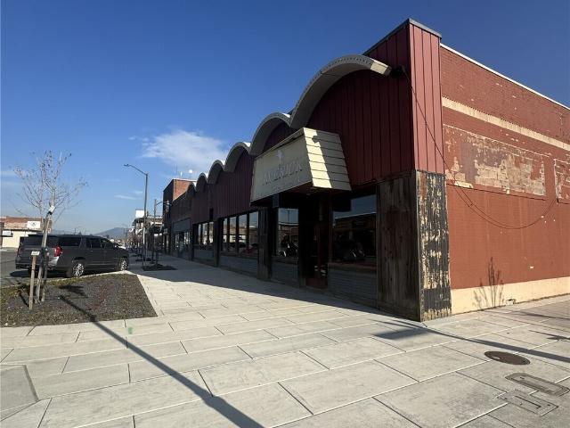 200 E 1st Street