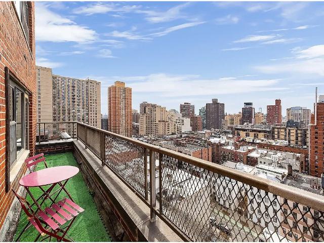 200 E 27TH Street 16F
