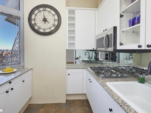 200 E 32ND Street 32A