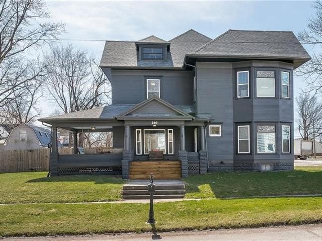 200 E Berry St, Hamilton, MO 64644