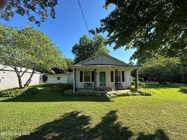 200 E Brickell St, Winton, NC 27986