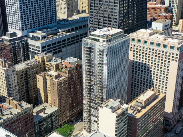 200 E Delaware Place # 8 9C
