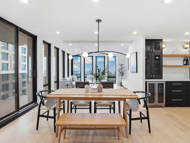 200 E Delaware Place # 28A