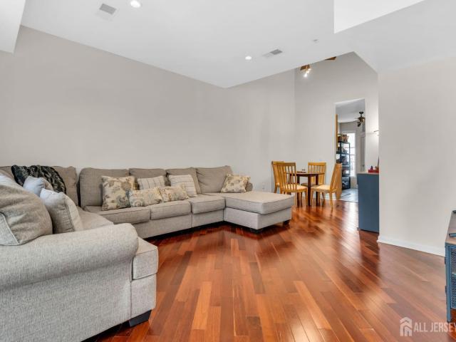 200 E Dey Street 217