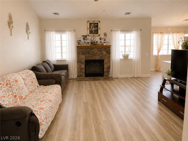 200 E Gamebird Road