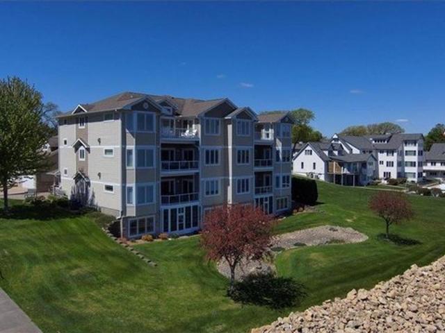 200 E Michigan St Unit 1, Lake City, MN 55041