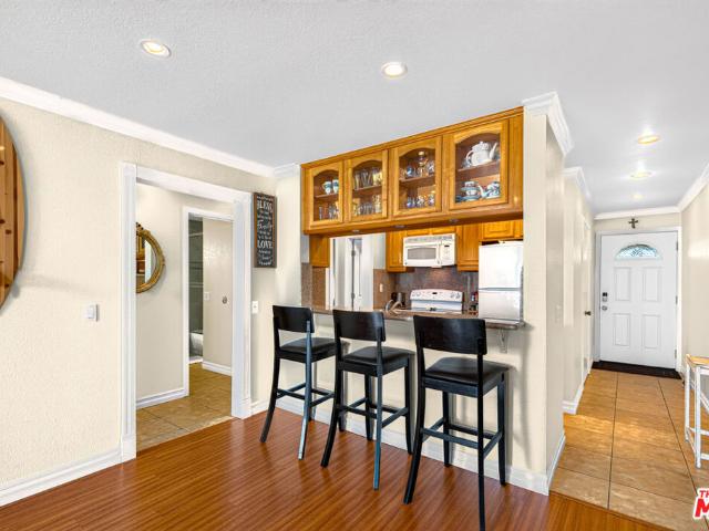 200 E Surfside Drive