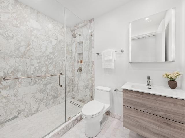 200 East 69th Street, Unit 32C