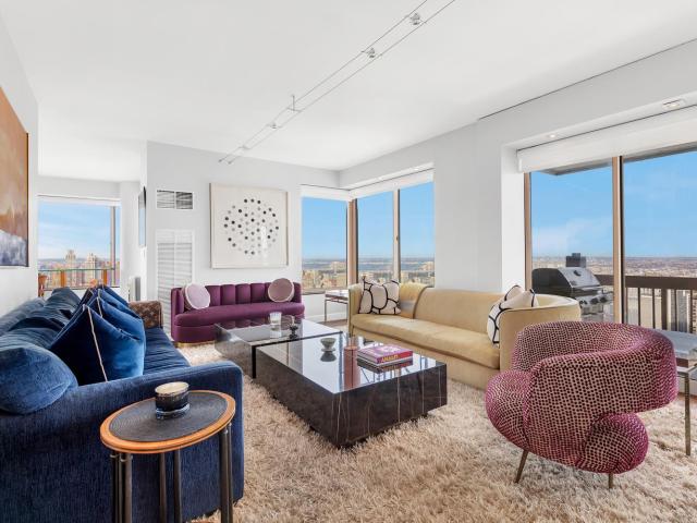 200 East 69th Street, New York, NY