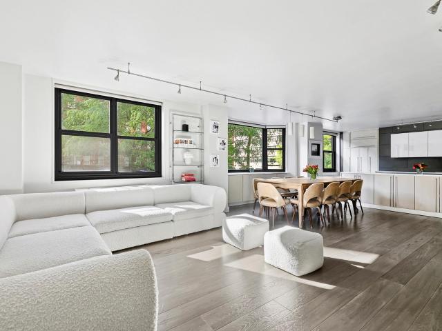 200 East 90th Street, New York, NY