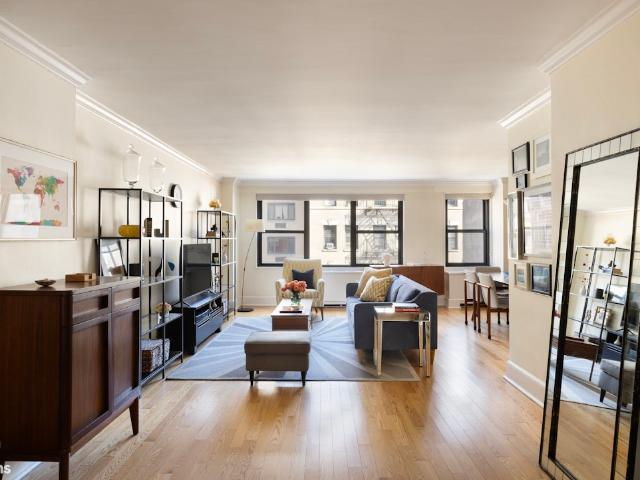 200 East 27th Street, New York, NY