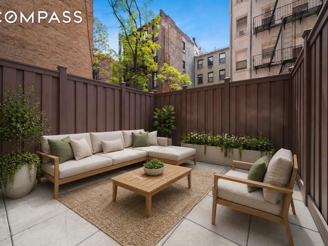 200 East 27th Street, New York, NY