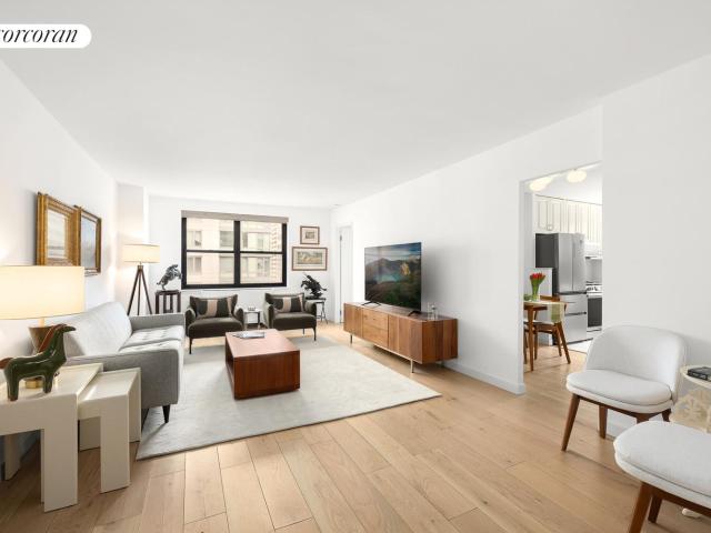 200 East 24th Street, New York, NY