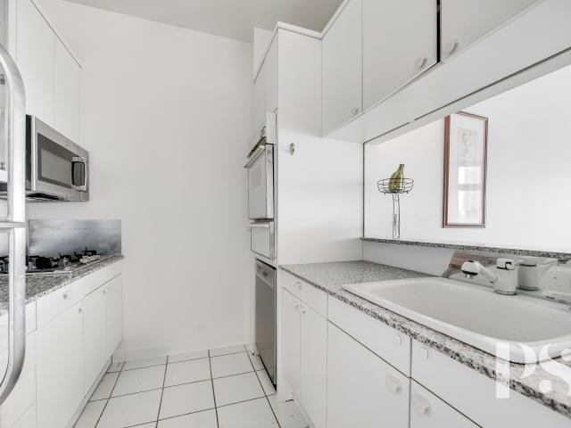 200 East 32nd Street, Unit 33C | Compass