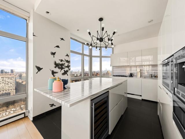 200 East 32nd Street, New York, NY