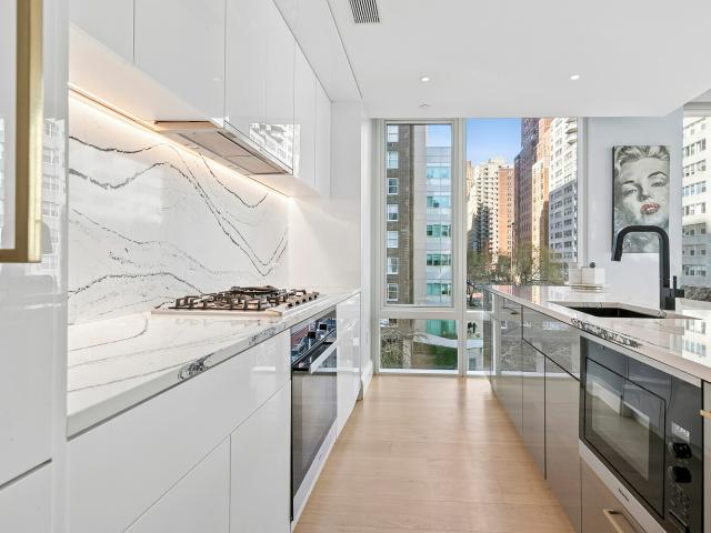 200 East 34th Street, New York, NY