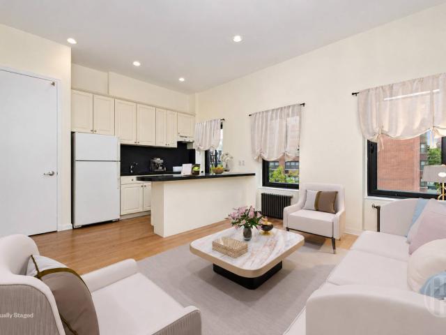 200 East 35th Street, New York, NY