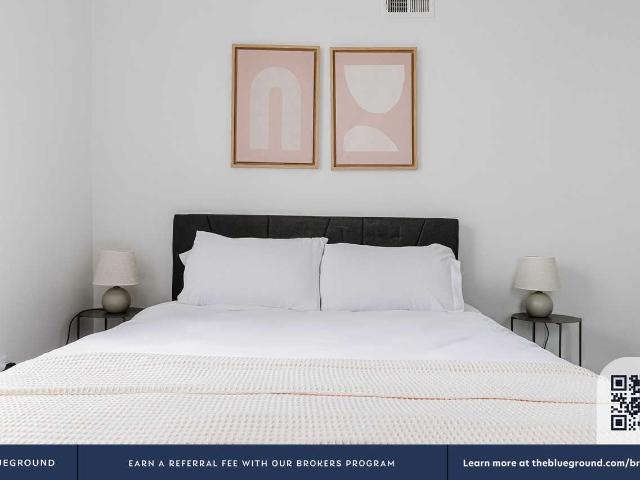 200 East Chestnut Street Studio Apartment for Rent at 200 E Chestnut St #620, Chicago, IL 60611 Near North Side