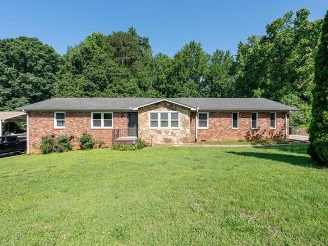 200 Echo Cir, Easley, SC 29642