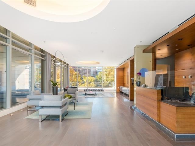 200 Exchange Street 817