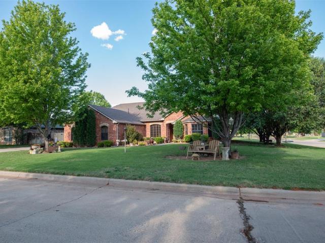 200 Foxridge