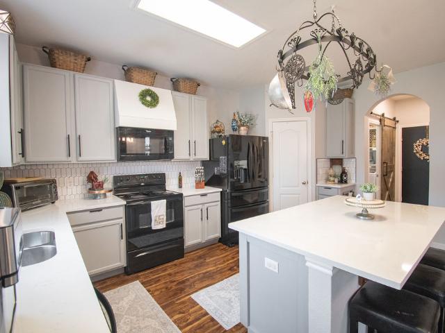 200 Floating Leaf Dr, Hutto, TX 78634 | MLS #3864 | Compass