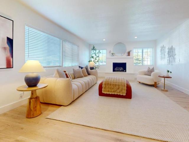 200 Kamson Way