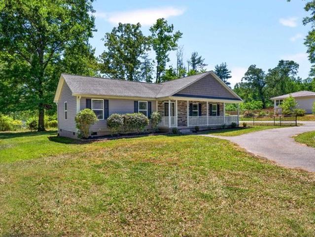 200 Kirby St, Landrum, SC 29356