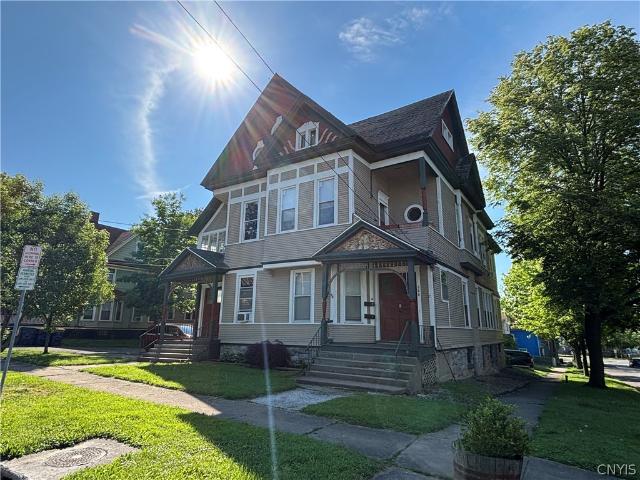 200 Howard Street