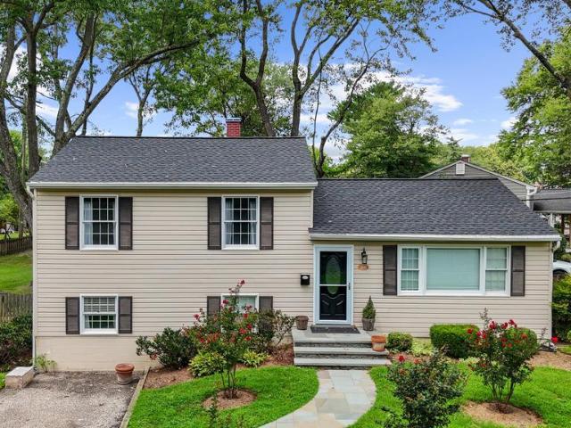 200 Hollyberry Road