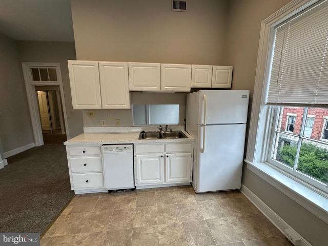 200 Hanover Street # 3A