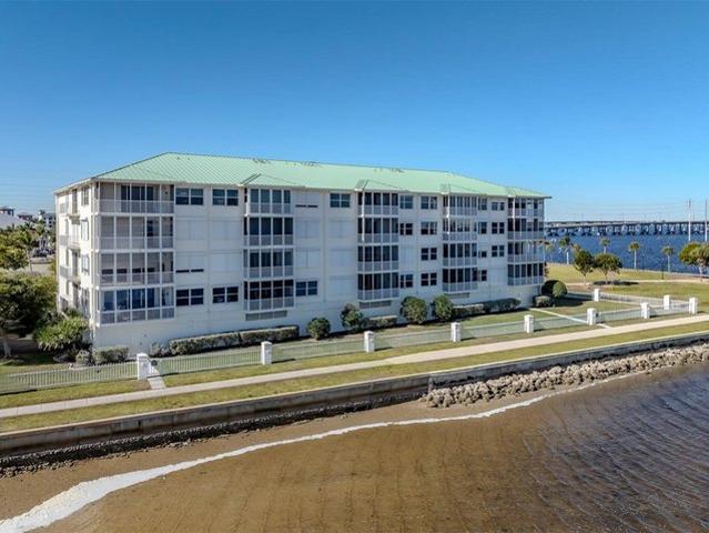200 Harbor Walk Dr Unit 155, Punta Gorda, FL 33950