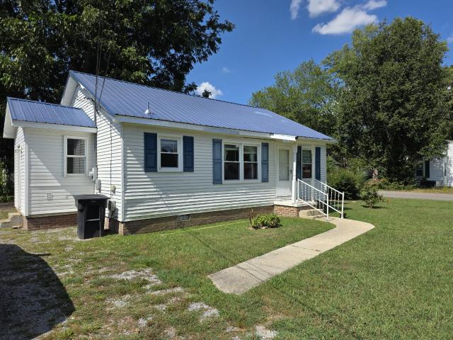 200 Helen St