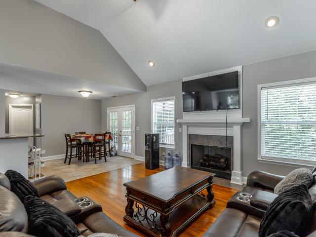 200 Hidden Oaks Drive