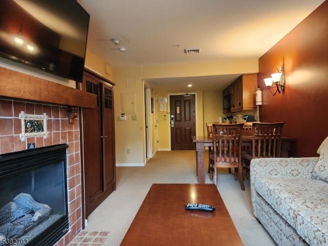 200 Highway 94, Unit 307, Vernon, NJ 07462 | MLS #3984