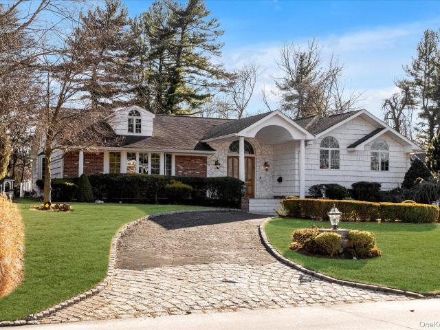 200 Hummingbird Drive