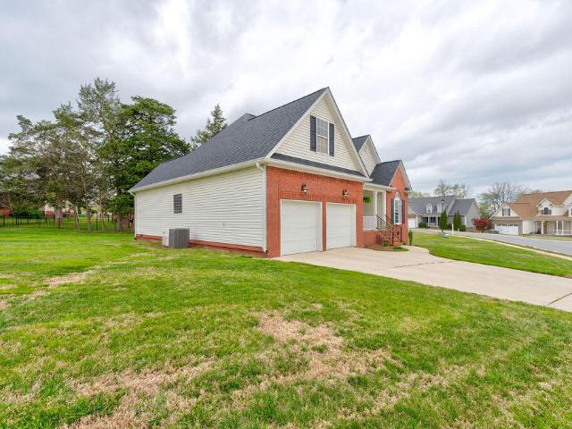 200 Hunting Ridge Circle