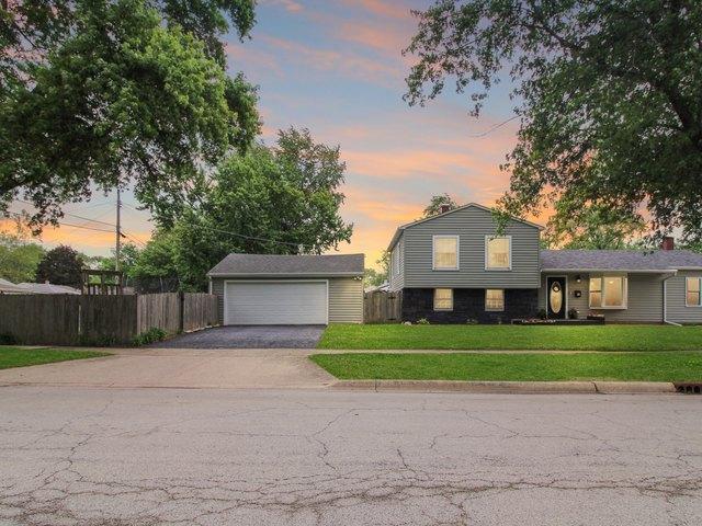 200 Inwood Dr, Joliet, IL 60435