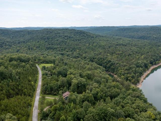 200 Indian Creek Rd, Burnside, KY 42519