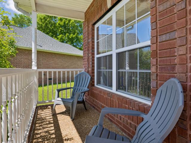 200 Iroquois Dr