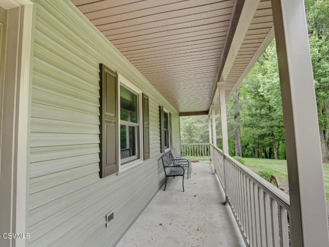 200 IVY Lane