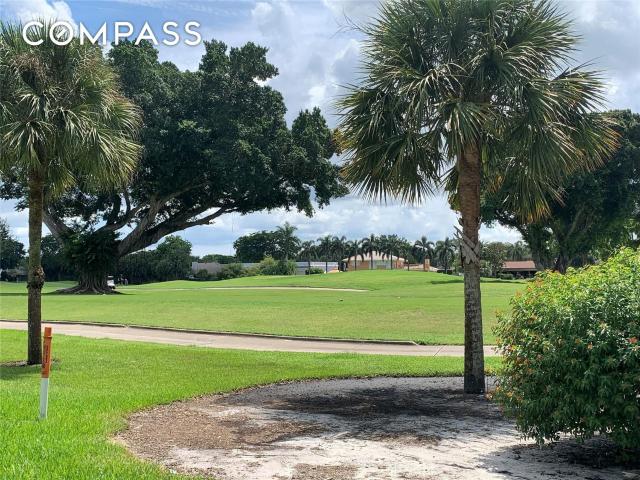200 Jacaranda Country Club Dr 1B, Plantation, FL